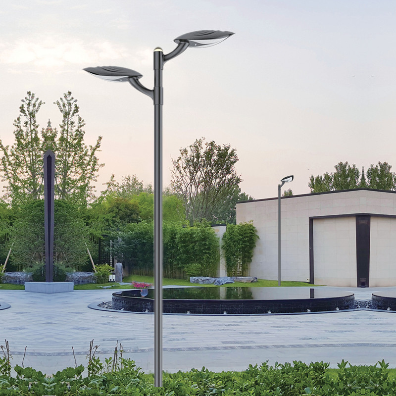 4m Octagonal Galvanised Street Light Pole With Double Arm Brackets