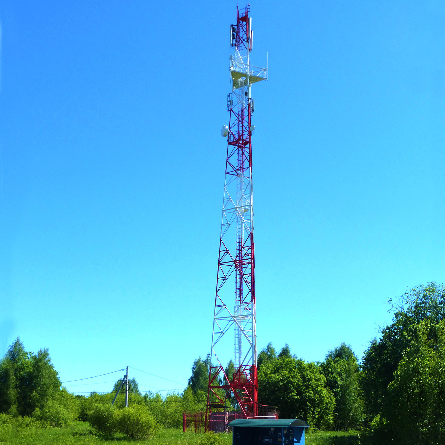 Square 4-legged Self-support Galvanized Steel Telecom BTS Tower or Mast